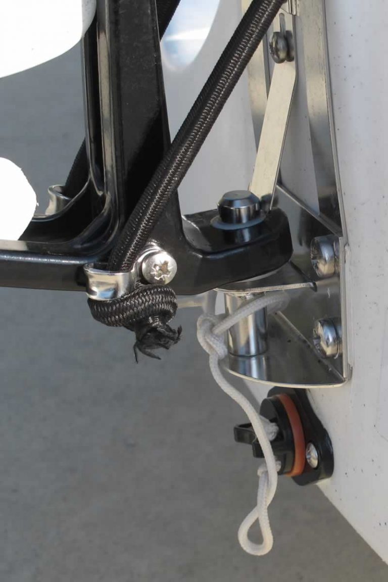 Topaz Uno Race X - molto sportivo per uno o di più - Topboats